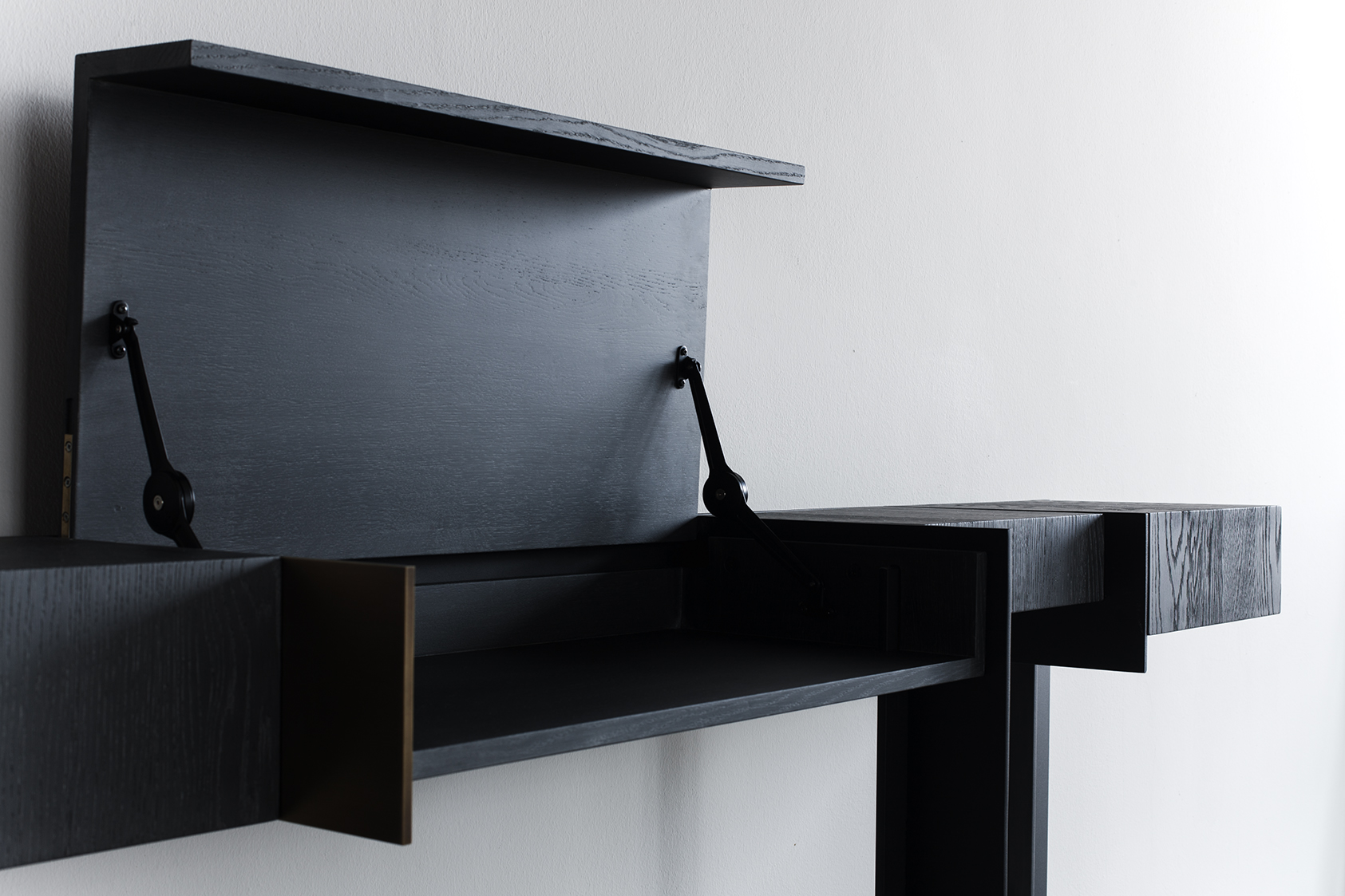 KITALE CONSOLE - Gotham Notting Hill